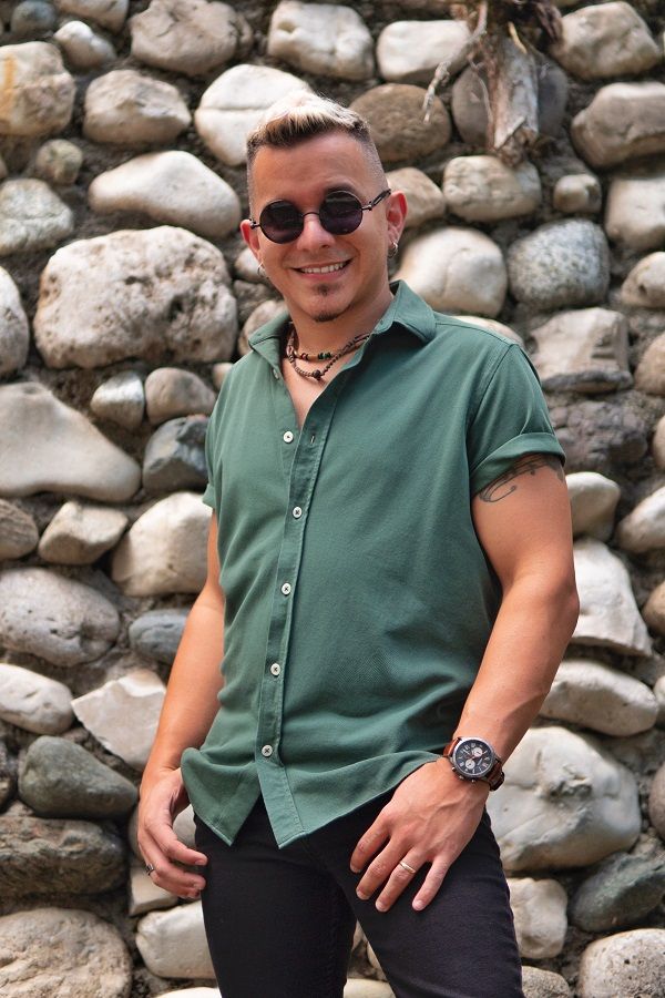 Omar Quezada, un artista que lleva el caribe en sus venas