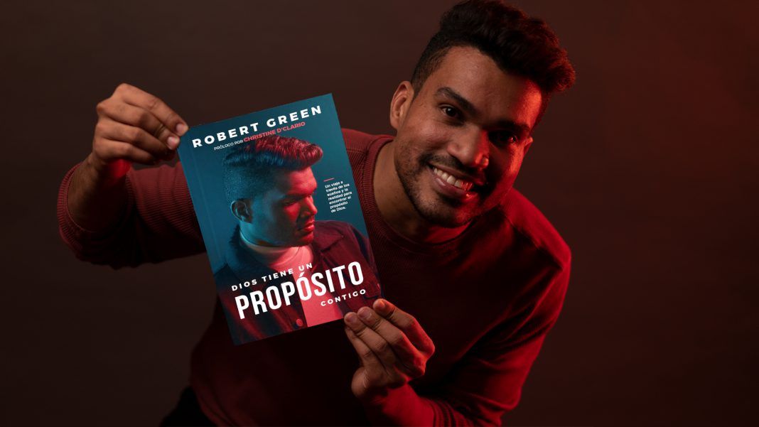 Vocalista de Barak: Robert Green presenta libro
