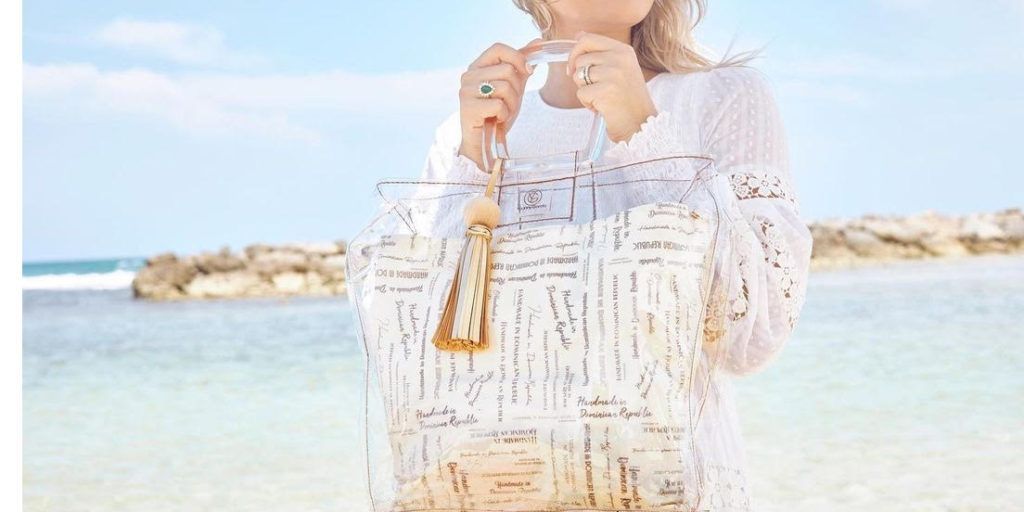 Así son las nuevas carteras de Yoanny García