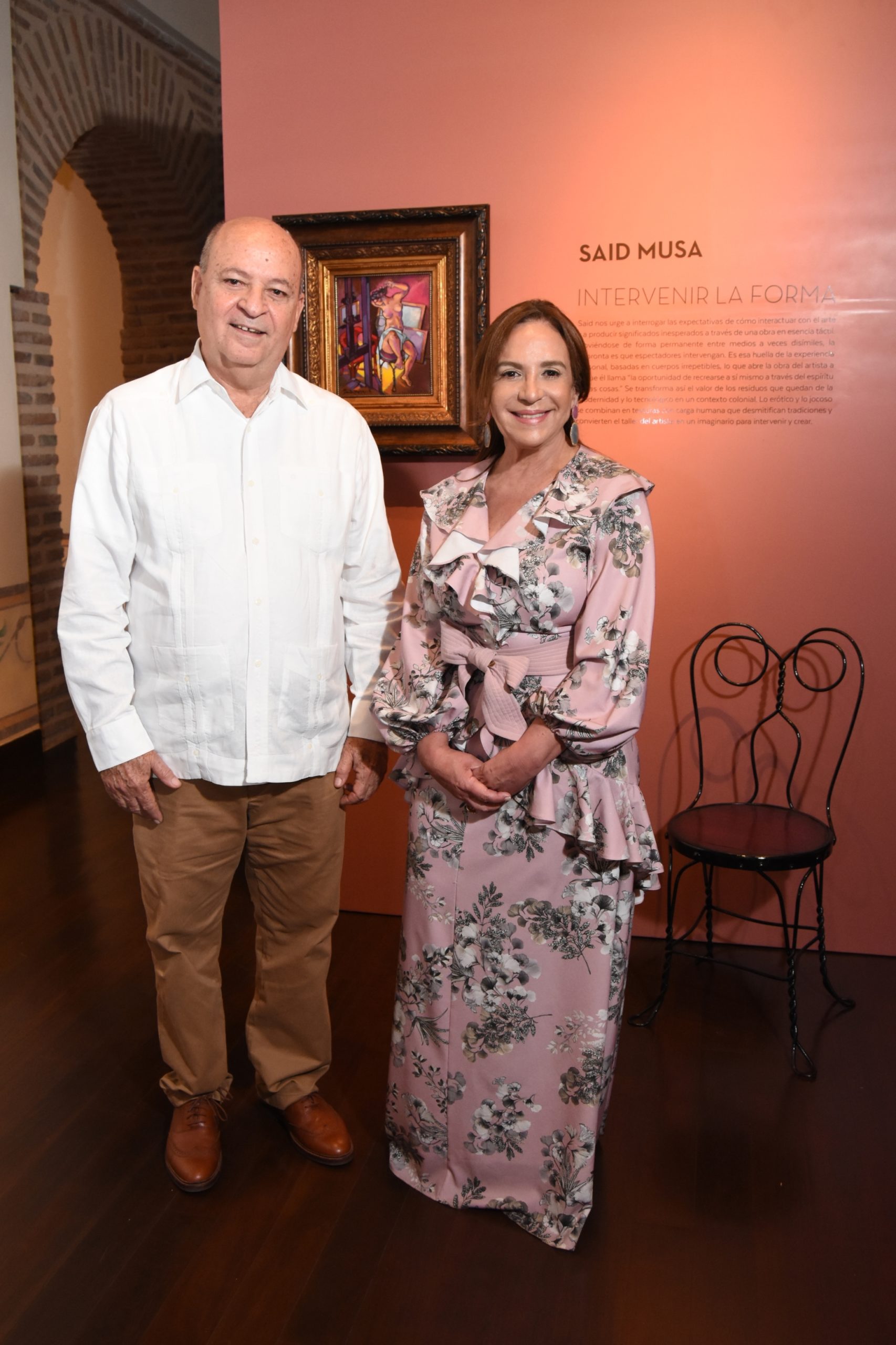 Said Musa inaugura exposición con evocaciones greco- romanas
