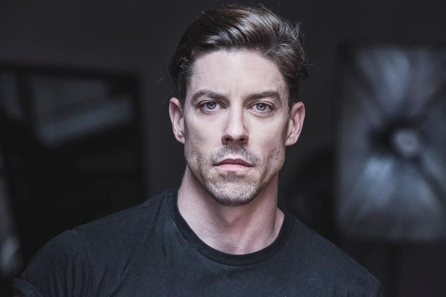 El actor español de “Velvet”, Adrian Lastra estrenará película con ...