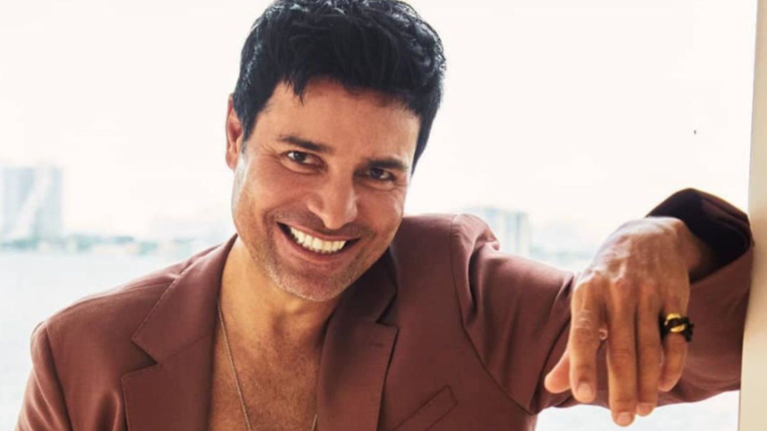 Chayanne estrena canción como adelanto de su álbum