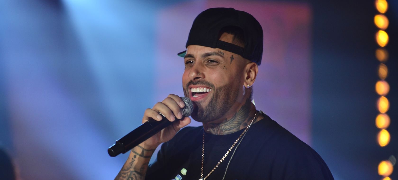 Nicky Jam da inicio al año con su canción “Toy a Mil”