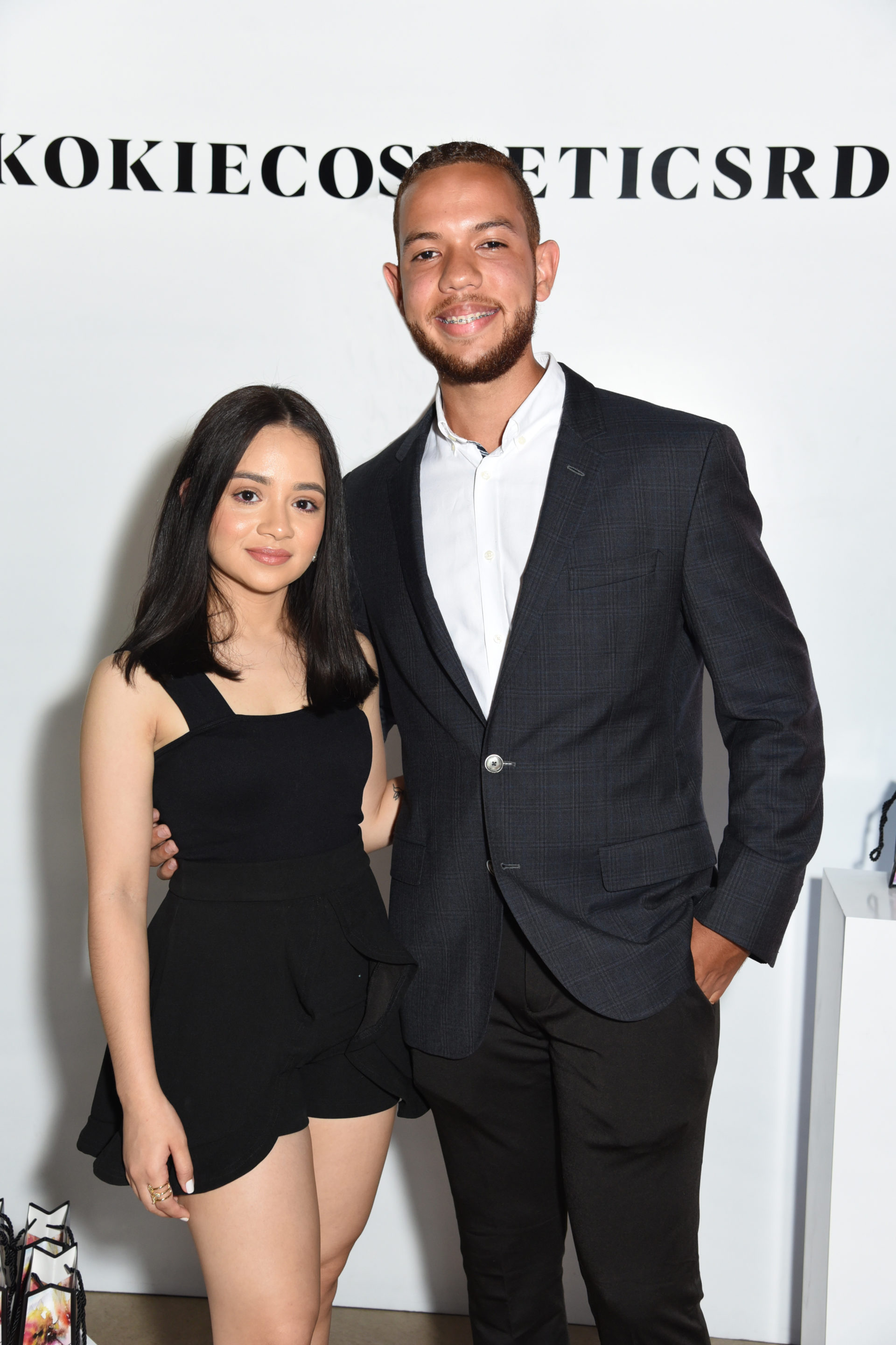 Lanzan nueva línea de maquillaje de origen vegetal