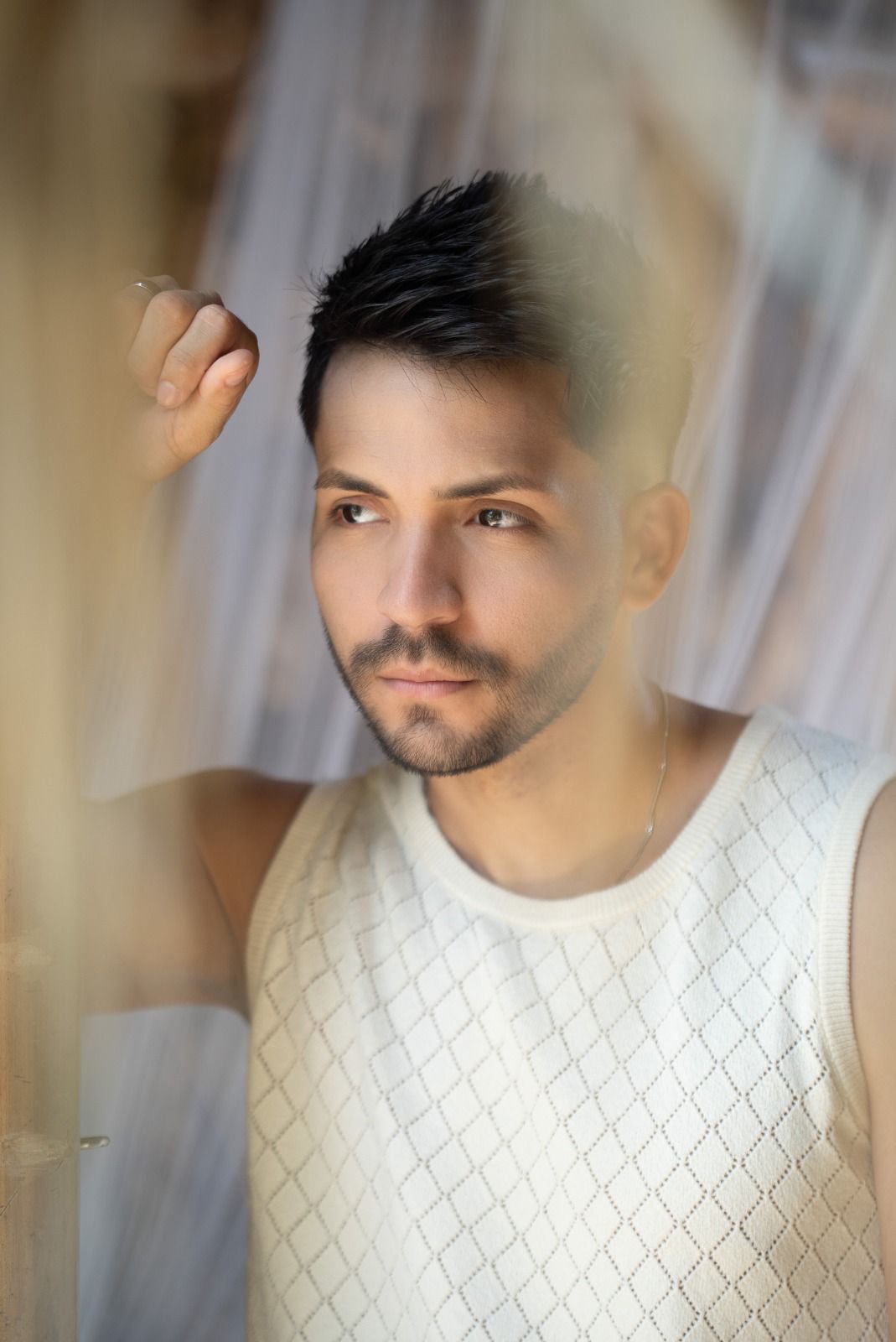 Ryan Milo estrena nuevo sencillo titulado 'Cuánto daría'