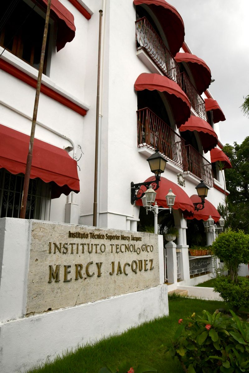 Así se fundó la primera escuela de moda en República Dominicana