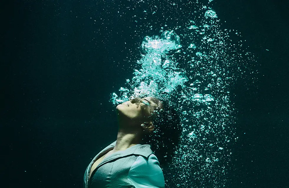 ¿Cuáles son las características de los signos de agua?
