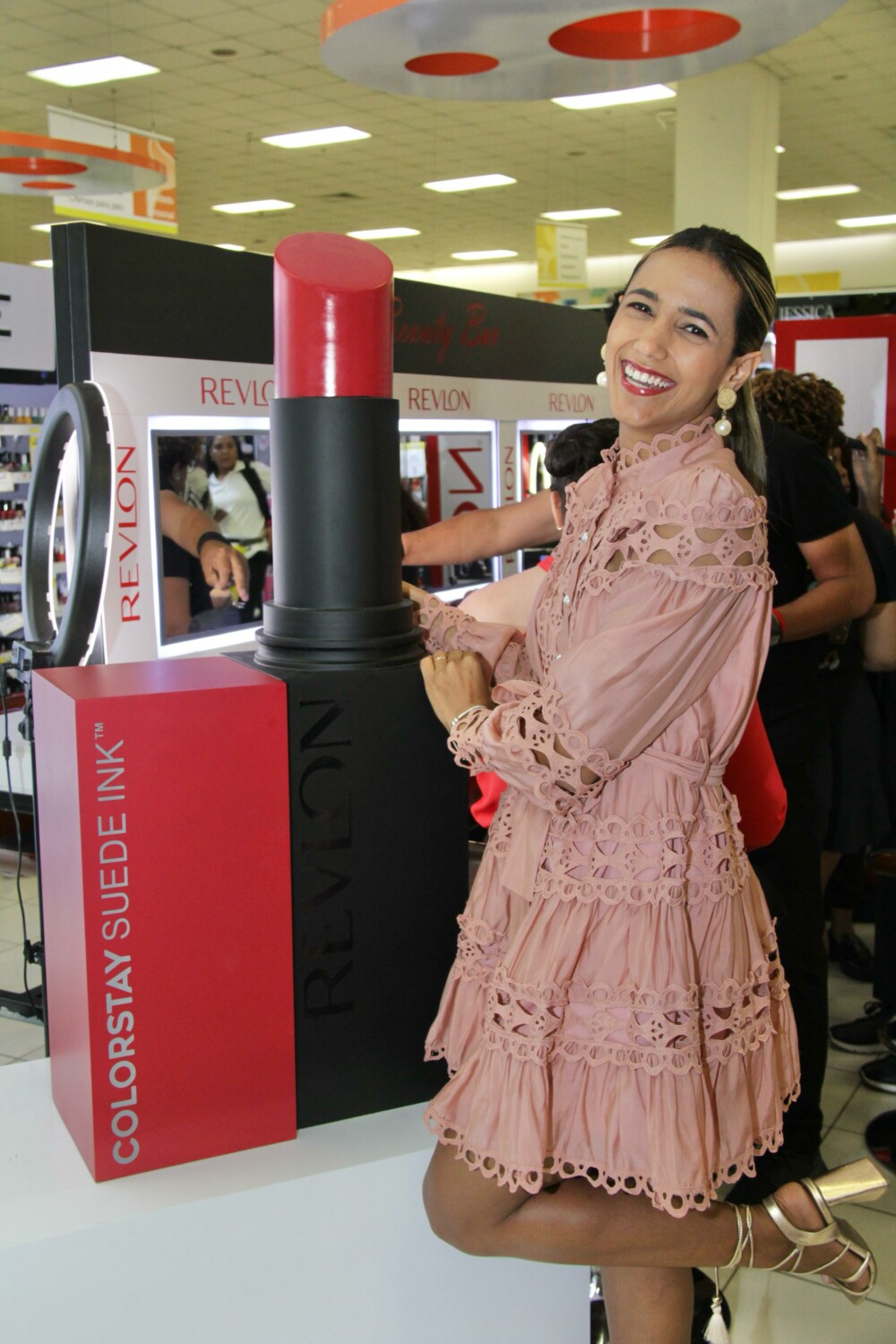 Revlon Dominicana introduce gama de nuevos productos