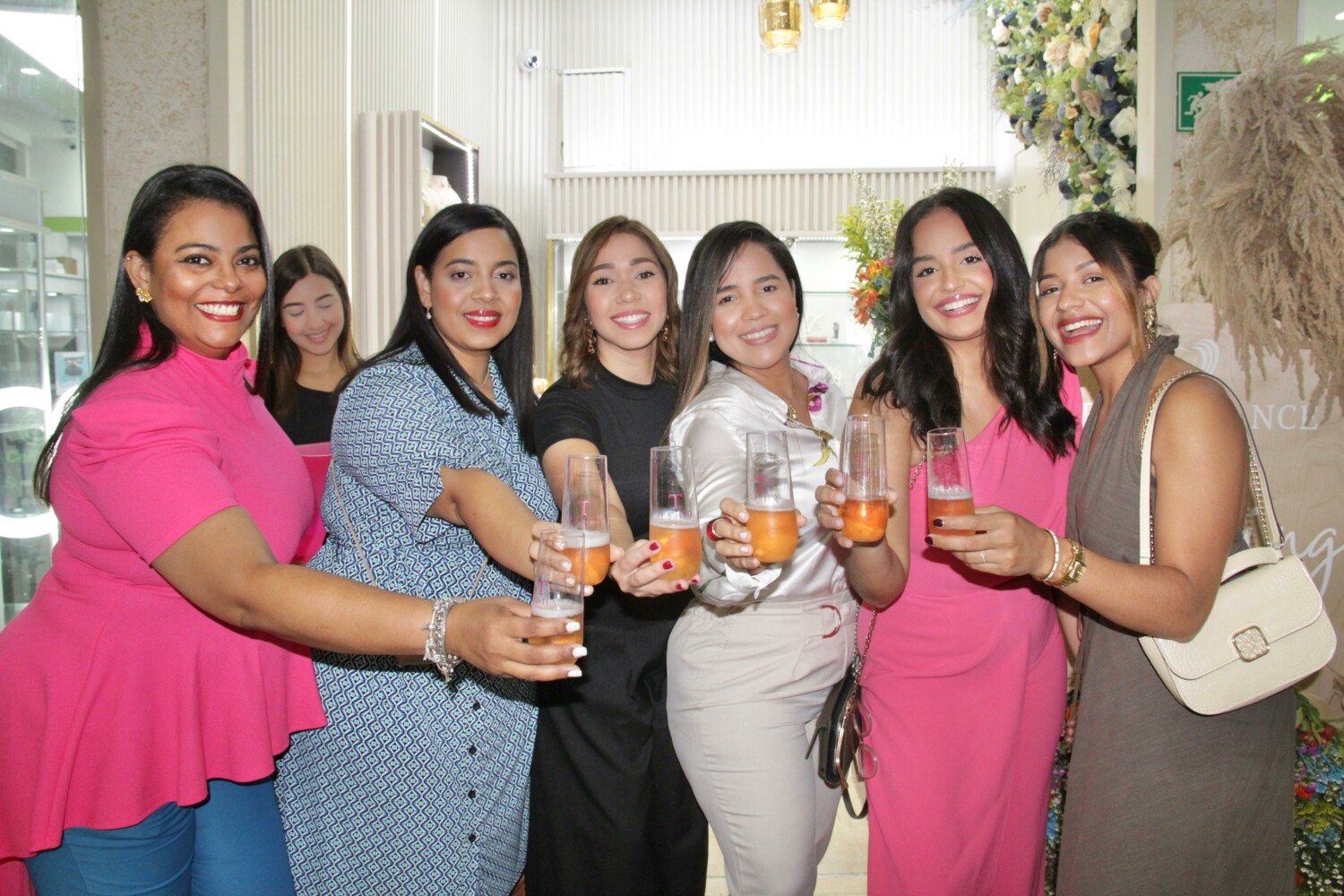 New Romance presenta la nueva Colección Blooming de Madres este 2024