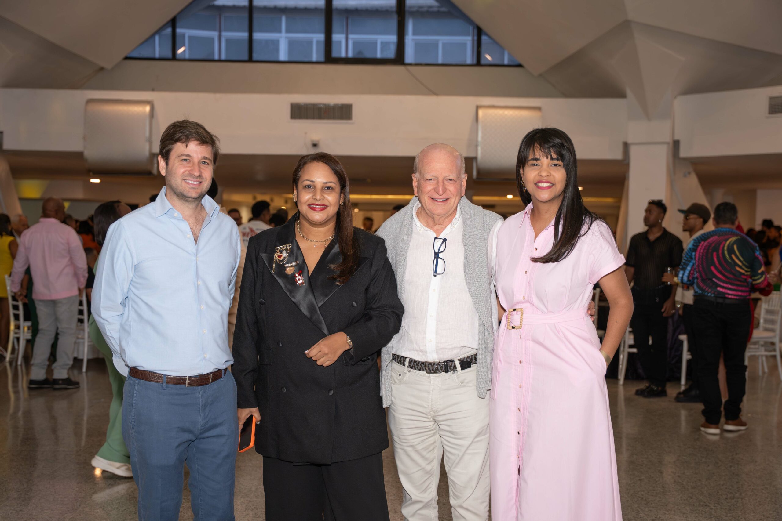 Caribbean Cinemas celebra 50 años de su llegada